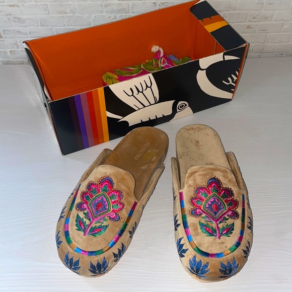 FARM Rio | Shoes | Farm Rio Sand Island Velvet Tapestry Clog Mule Slide ...